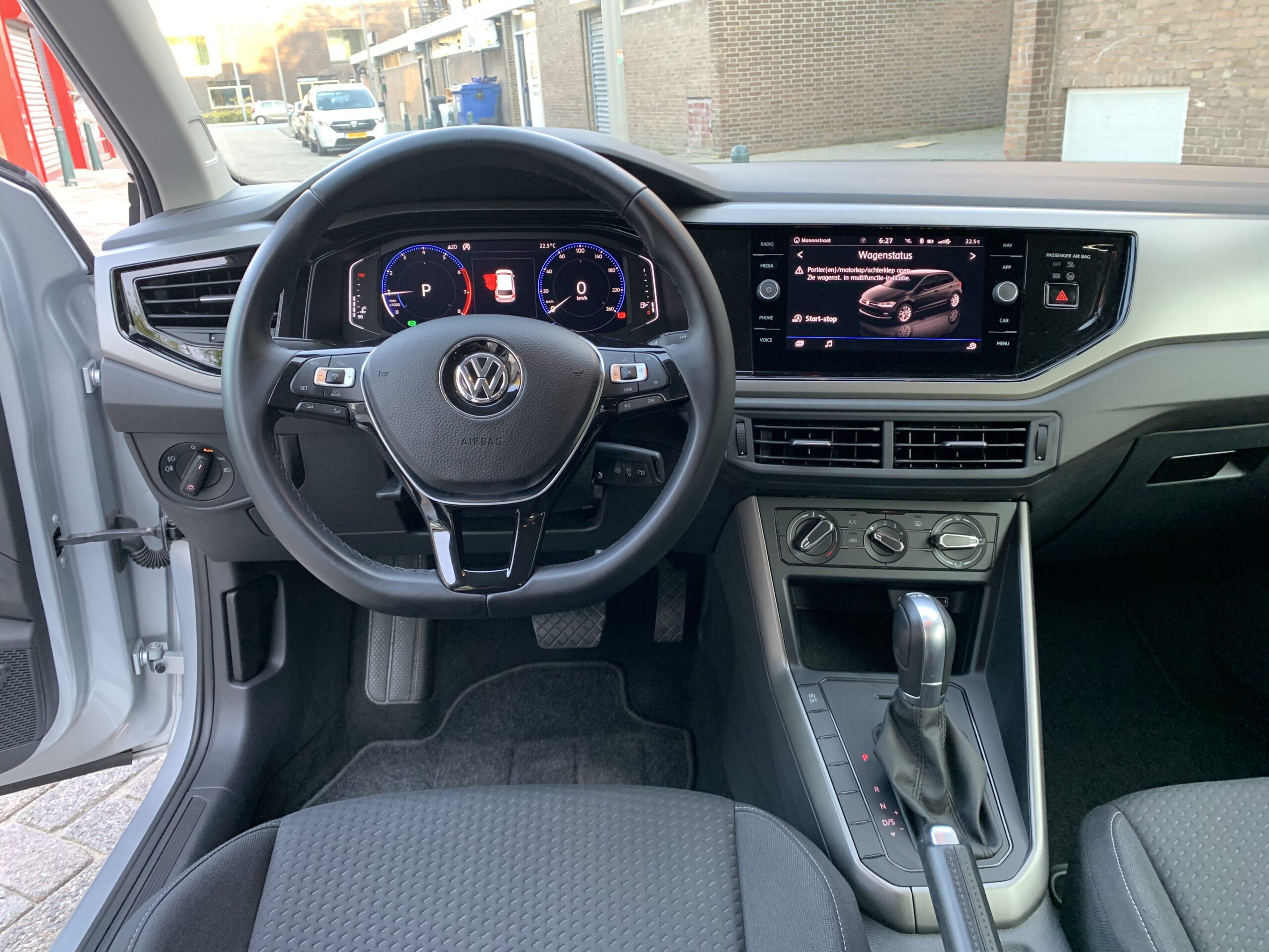 Polo 1.0 TSI DSG 2018 virtual cockpit - YY Cars